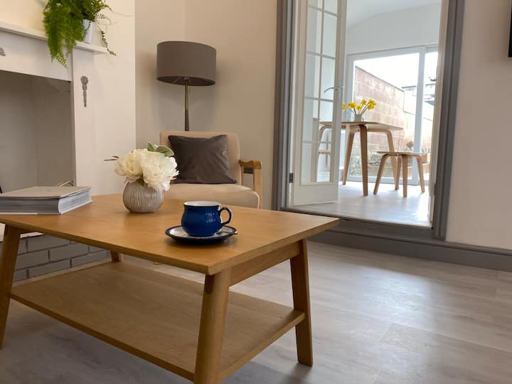 Penarth  2bedroom Apt Garden By Harbour View - Barry