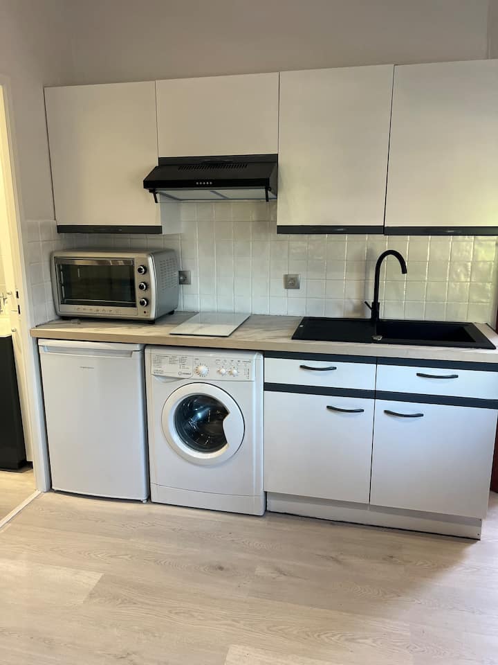 Joli Studio Sur Mougins - ibis budget Cannes Mougins