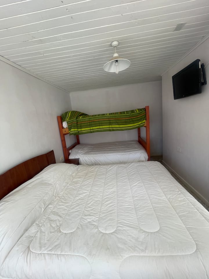 Pieza N1 Con Baño Privado Para 4 - Pichilemu