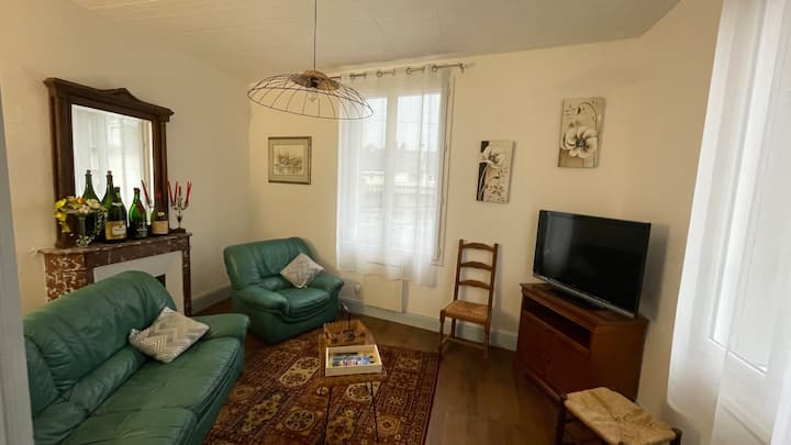 Charmante Maison De Ville Avec Cour - Chenonceaux