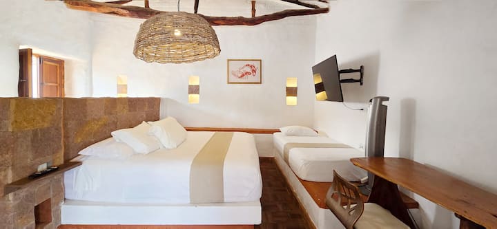 Lo Casona · Heritage Full House With Views In Town - Barichara