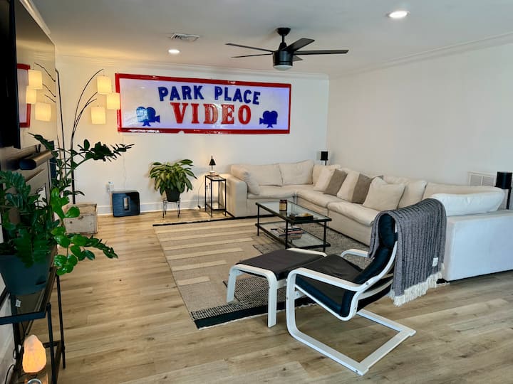 30+ Stay, Fast Wi-fi, Convenient Location - Metairie, LA