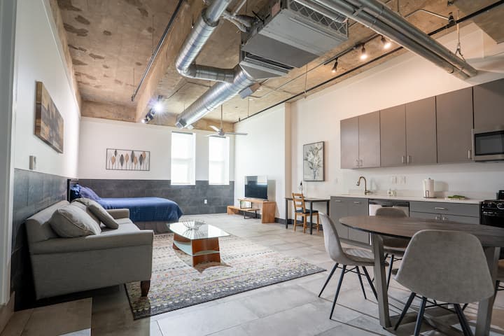 The Schoolhouse Loft At Lamar - Dallas, TX