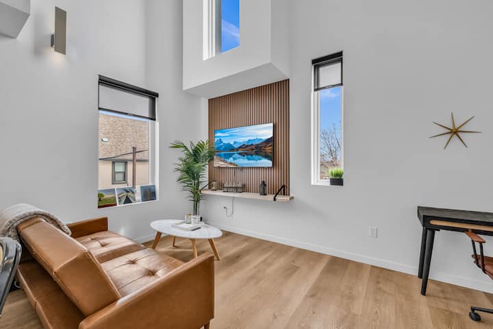 Rino Rooftop Retreat | W Balcony - Denver, CO