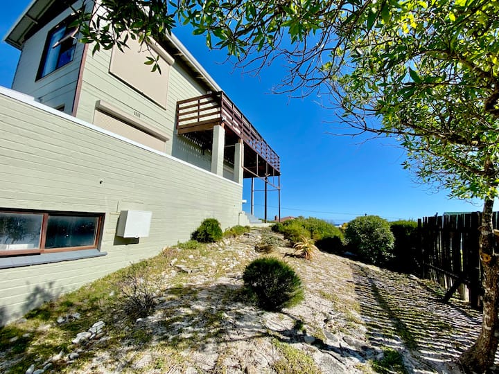 Serenity Holiday Home - Pearly Beach