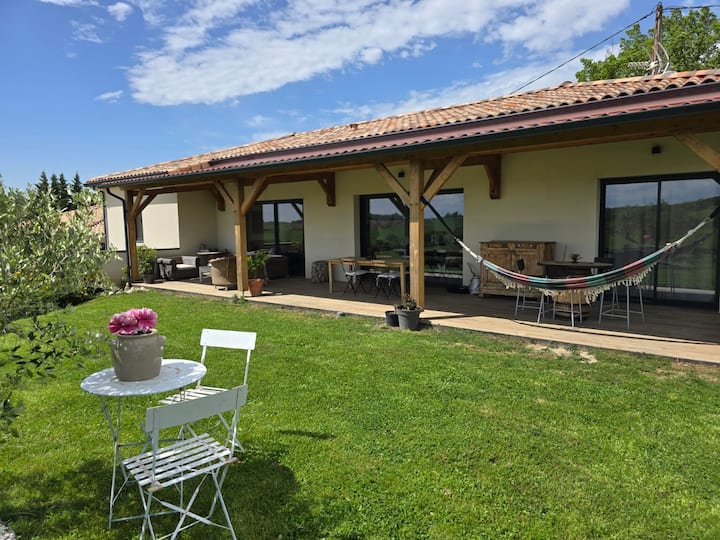 Maison Familiale En Pleine Campagne – 3 Chambres - L'Isle-Jourdain