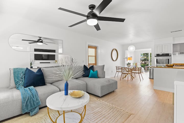 3 Bedrooms, 2 Full Baths-mnts 2 Beach - Vero Beach, FL