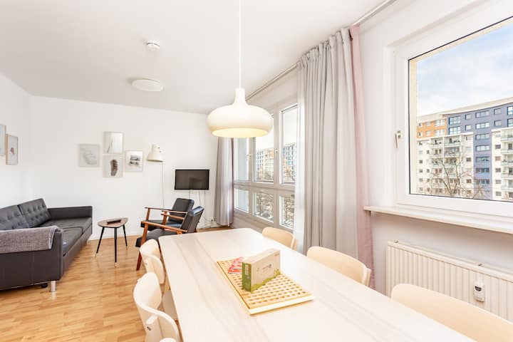 Central Flat Near Alex With Fiber Optic Internet - Berlin