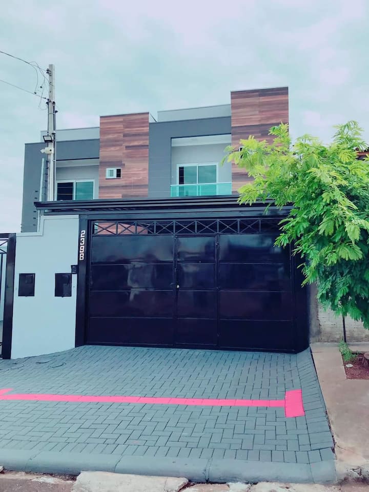 Sobrado Inteiro Mobiliado Até 5 Pessoas. - Cascavel