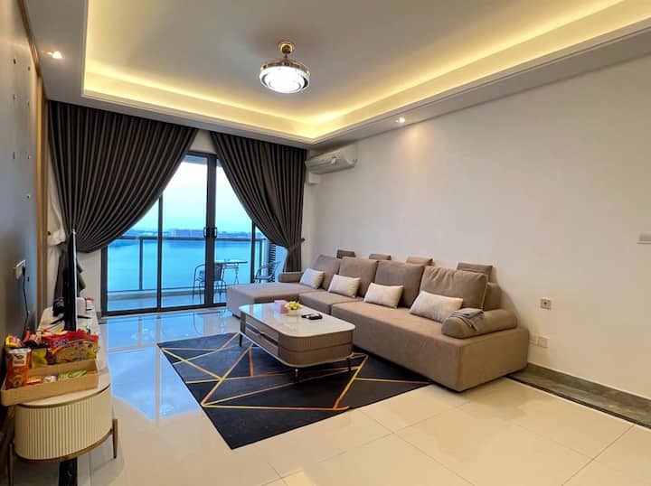 Rare Unique Seaview With Tub 4br R&f Princess Cove - 新山