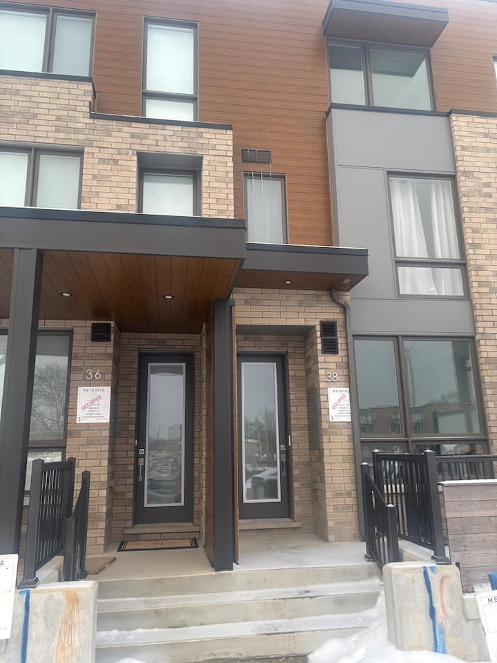 Cozy Basement Apartment For Work Or Leisure Trips - Toronto