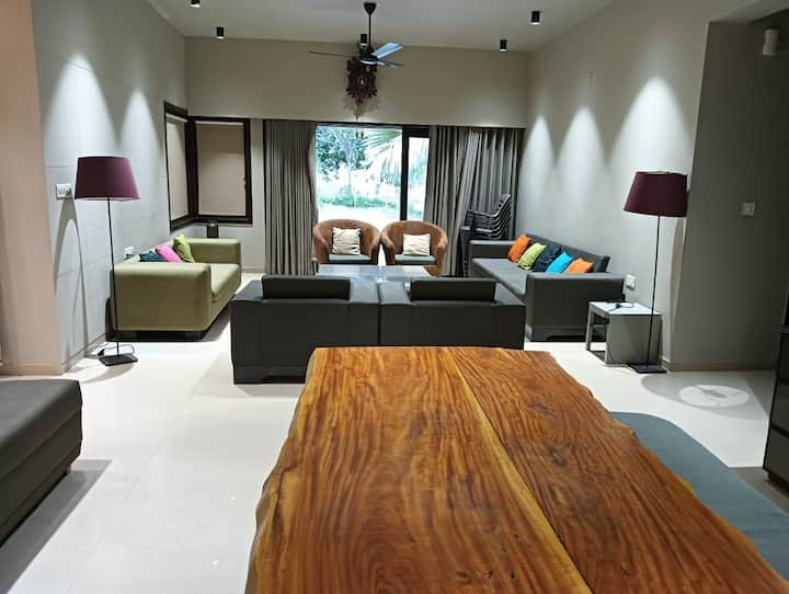 Luxurious Villa For Primium Stay - Sanand
