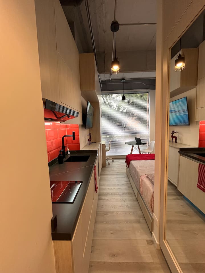 Bogotá Desde El Corazón De La 93 - Bogota