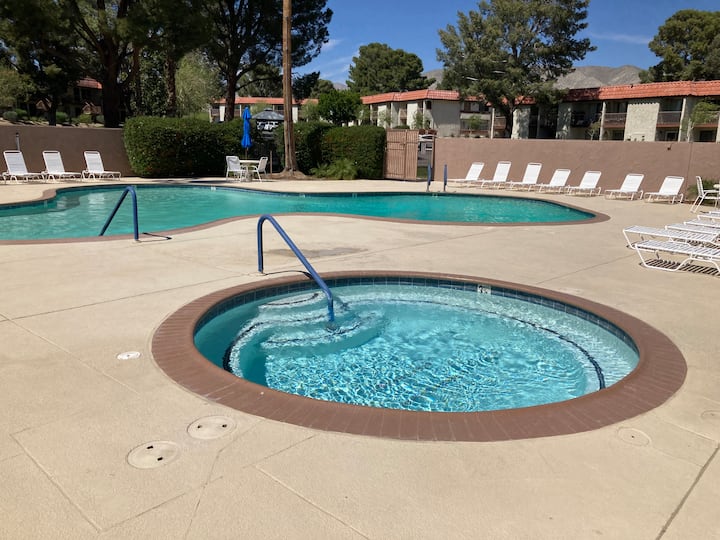 Cozy Condo In A Country Club - Desert Hot Springs, CA