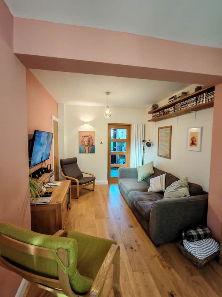 Cosy Wee House Off Ormeau - George Best Belfast City Airport (BHD)