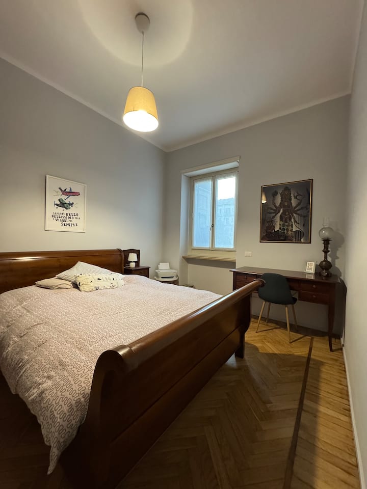Camera In Crocetta - Turin