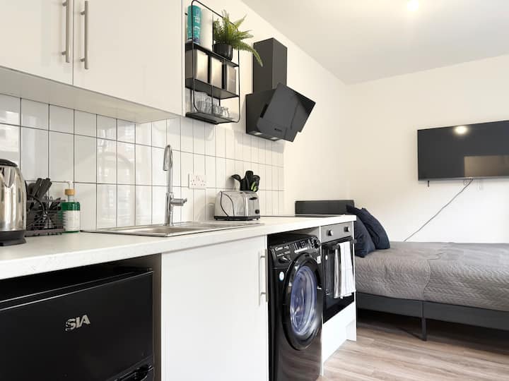 Old Street Boutique Studio N3 - London