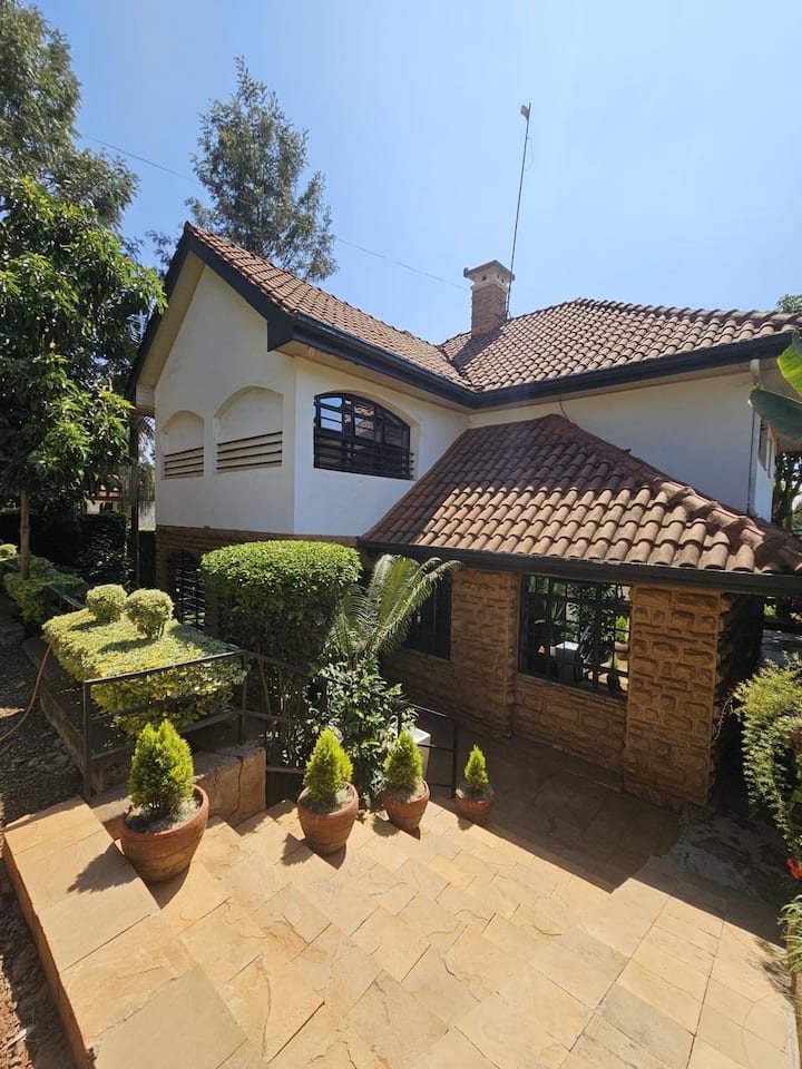 Elegant 4-bedroom Mansion Escape - Nairobi