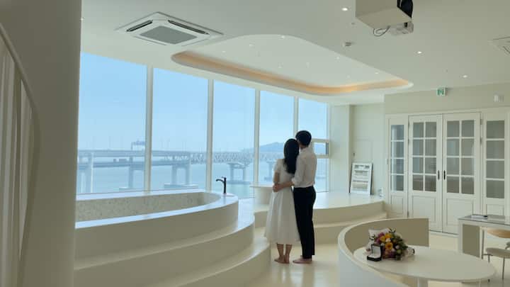 12월연말특가/최대14인/바다앞/드론쇼/오션뷰/무료짐보관/반려동물가능/광안리/욕실2개 - Busan