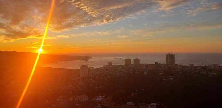 Noche De Año Nuevo
Espectacular Vista A Valparaíso - Placilla