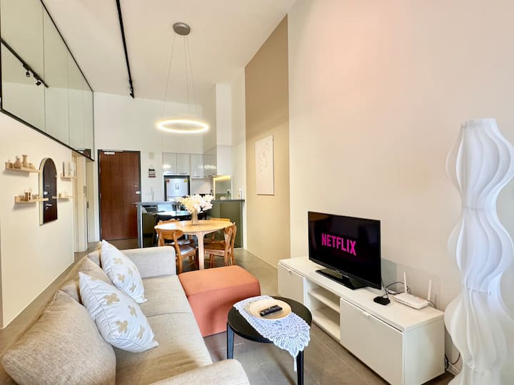 24h Concierge-bloom-lrt Bangsar-kl Sentral-netflix - Kuala Lumpur