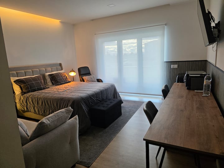 Suíte 2 - Casa Lua C/ 3 Suítes Independentes - Castelo Branco