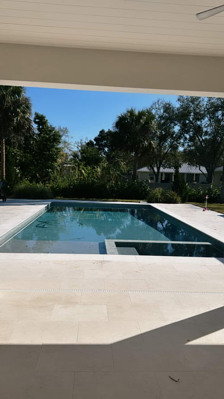 10 Min To The Beach, And A Pool - Vero Beach, FL