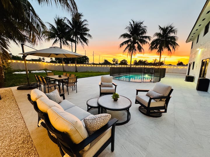 The Palms - Lux Home In Miami W Pool & Huge Patio - Kendall, FL