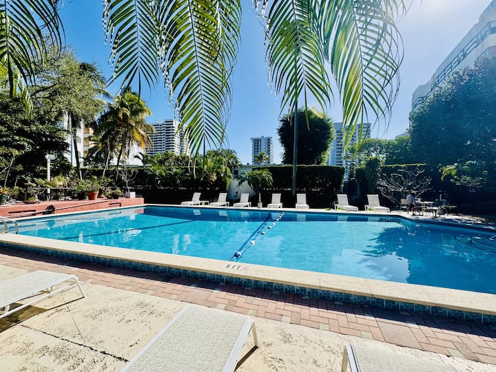 Estudio Con Piscina, Gym Y Playa - Miami Beach, FL