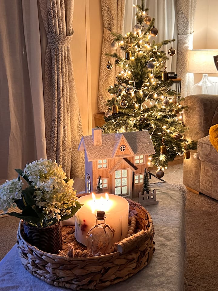 Steps To Beach, Stunning & Luxurious, Family Van - Redcar