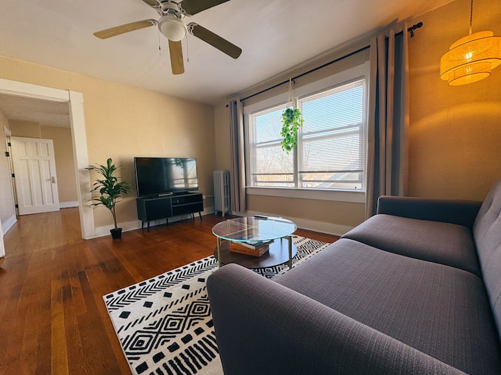 Cozy Retreat, Near Downtown - Dayton, OH