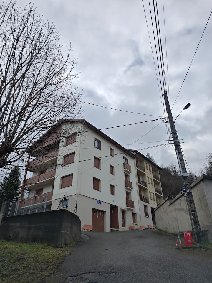 Petit T2 Sur Terrasse - Ax-les-Thermes