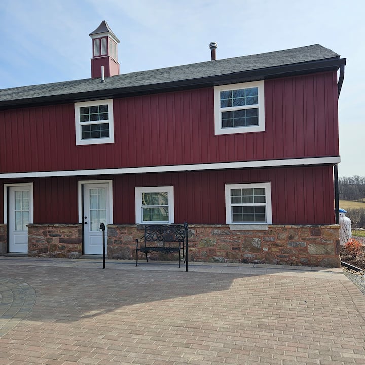 West Stables - 1 Cozy Barn Unit - Hanover, PA