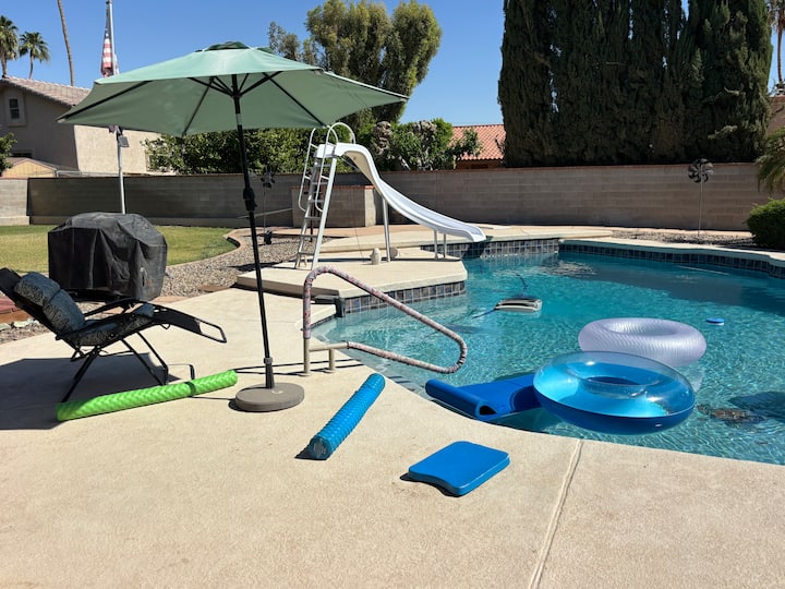 ‘Yuma Valley’ Home Great For Families & Work Crews - United States