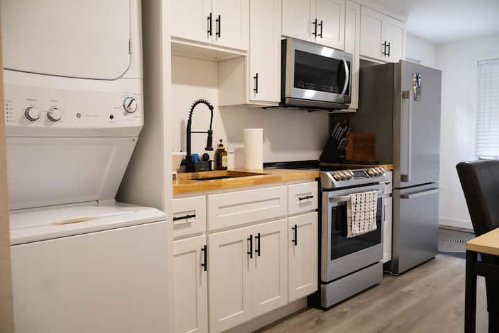 Beautiful Bottom Unit 2bd/1bth - Puyallup, WA