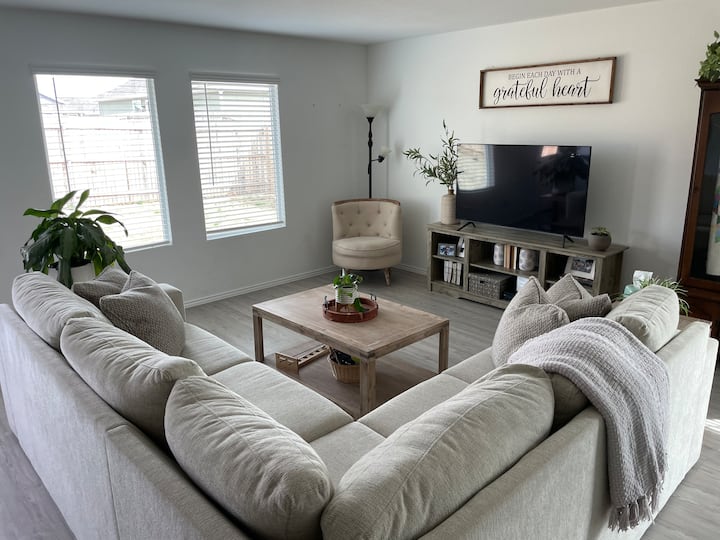 Cozy Family Home - Fort Worth, TX