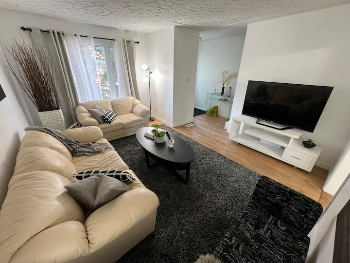 Cozy House In Hespeller Village - Guelph
