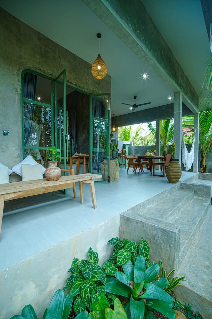 Bali Villa W/ View, Bathtub & Wi-fi Near Waterfall - Indonesia