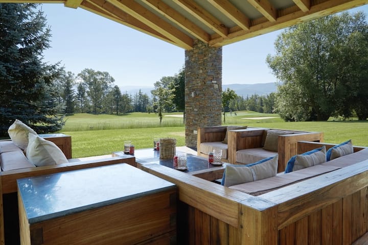 En El Hoyo 2 Del Golf Cerdanya. - Puigcerdà