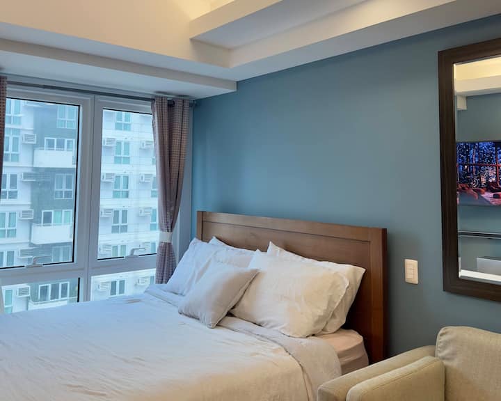 Downtown Hue W Netflix, Ps4, Card Games In Davao - Davao City