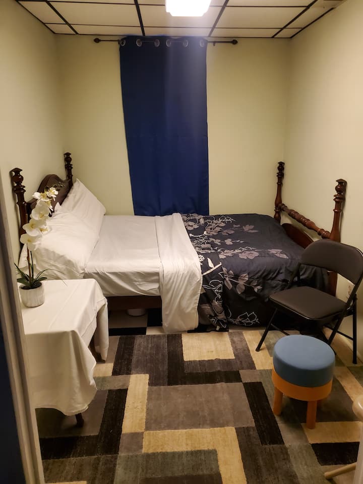 Comfortable Room - Frederick, MD