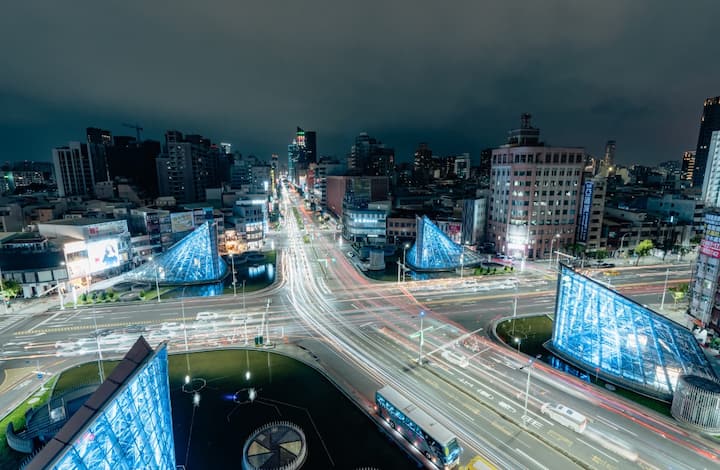 美麗杰均月租房
距離捷運Mrt R10-05/美麗島捷運站e2出入口步行只需一分鐘 - China