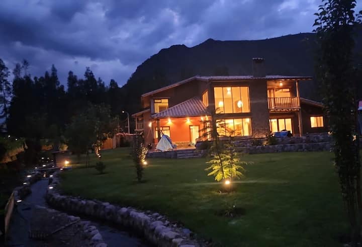Casa Con Arroyo Y Vistas A Las Montañas - Perú