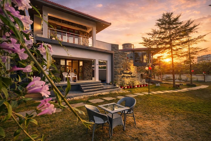 The Stone Cottage Upper Floor - India
