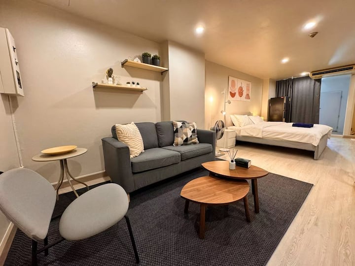 曼谷市中心/帕蓬夜市/按摩一条街/Silom/徒步旅行绝佳位置 - Bang Rak