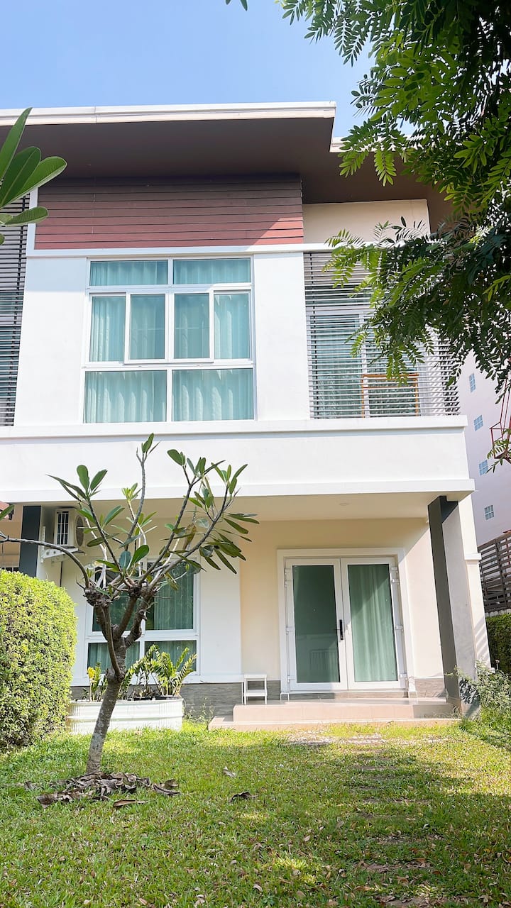 Townhome 3beds 3baths - Chiang Mai