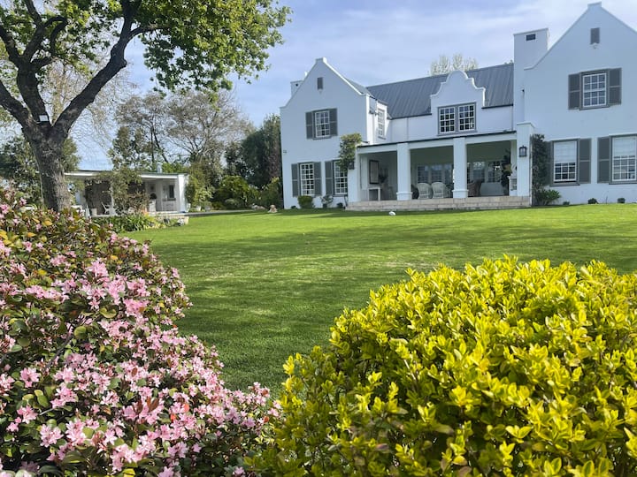 Stellenbosch Vineyard Farm Stay - Cape Town