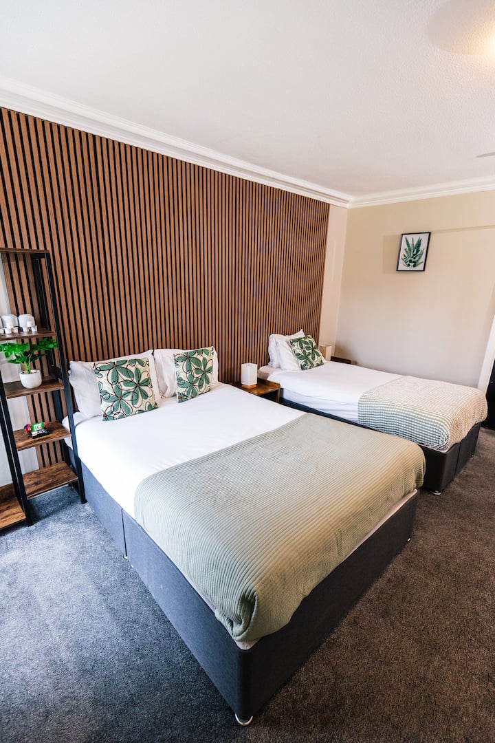 Mitre Hotel - Small Family Room - Manchester