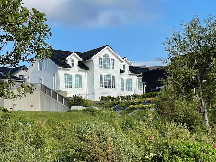 High Standard, Ocean View, Perfect For Families - Ålesund