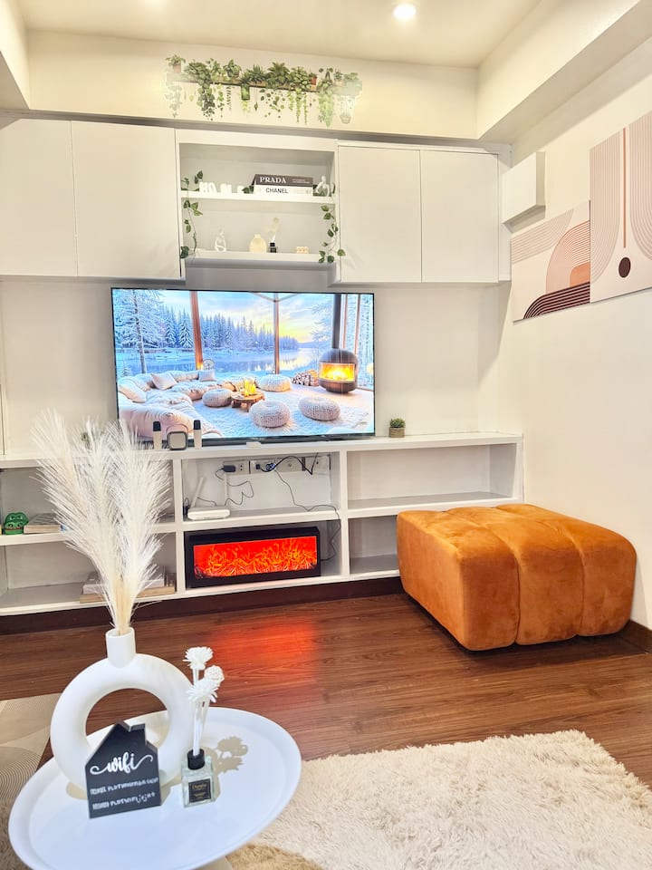2br 90sqm W/parking, Crib/massage Chair & Xbox - Makati
